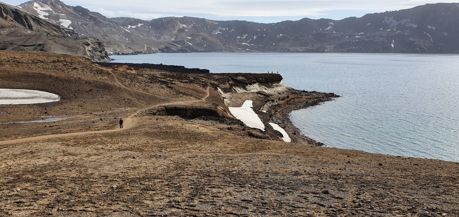 How to visit Askja in 2025 - Roads + Maps + Hiking trails