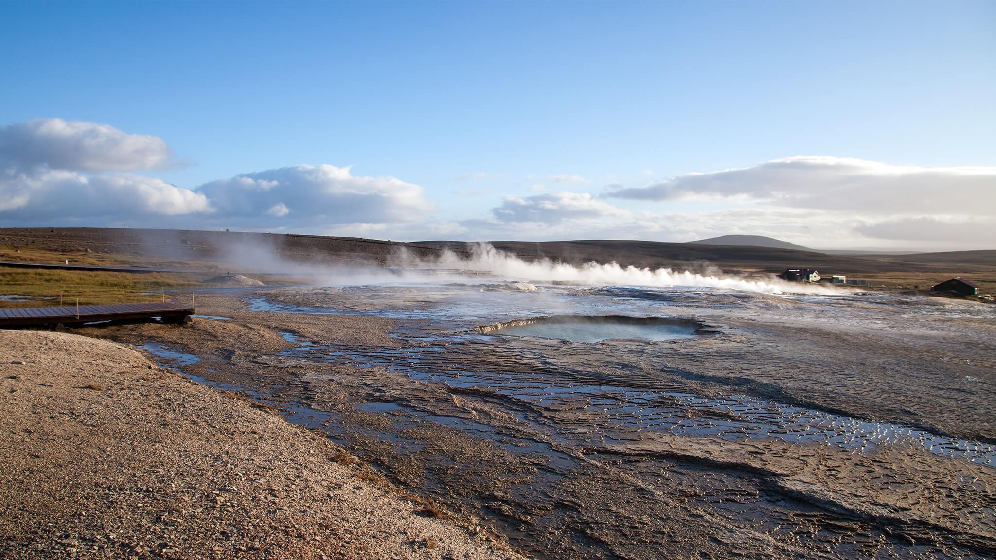 Hveravellir Hot Springs: 2025 Guide + Hiking Trails