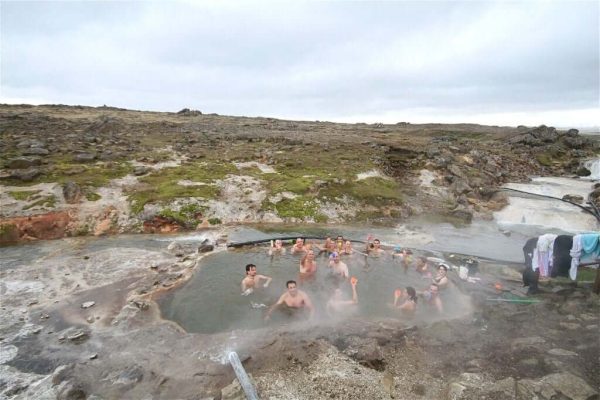 Hveravellir Hot Springs: 2026 Guide + Hiking Trails
